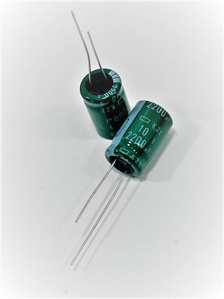 10 Capacitor Condensador 2200uf 10v - IDKMANAGER