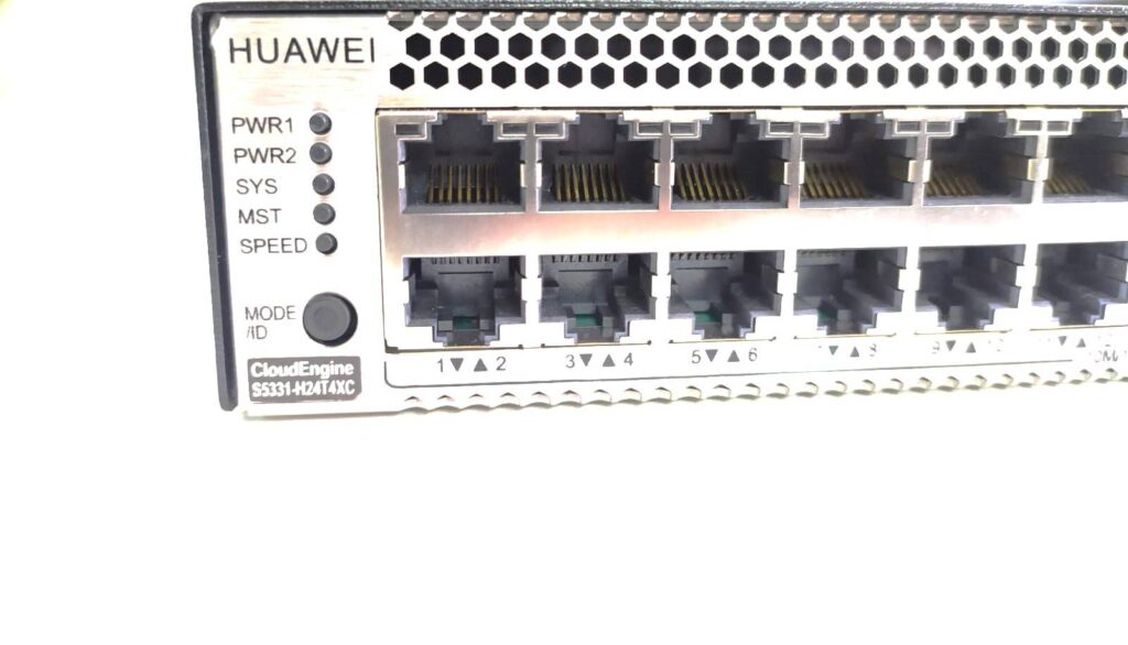 SWITCH CLOUDENGINE HUAWEI S5331-H24T4CX 24 PUERTOS - IDKMANAGER