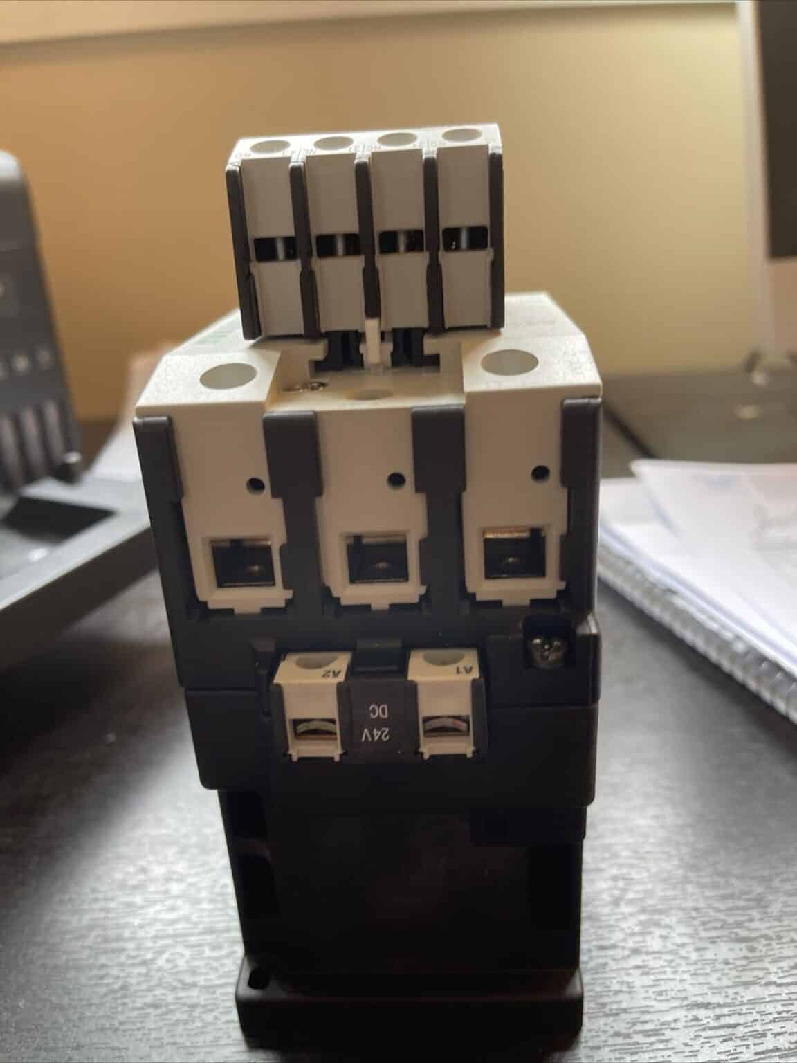 Moeller DIL2M/22 |contactor trifásico | para el control de motores ...